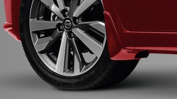 Nissan Versa - Accesorios